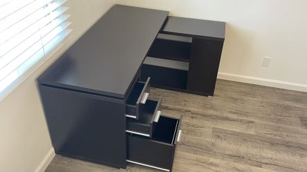 Senga Reversible L Shape Executive Desk by Mercury Row for Sale in Scottsdale AZ OfferUp