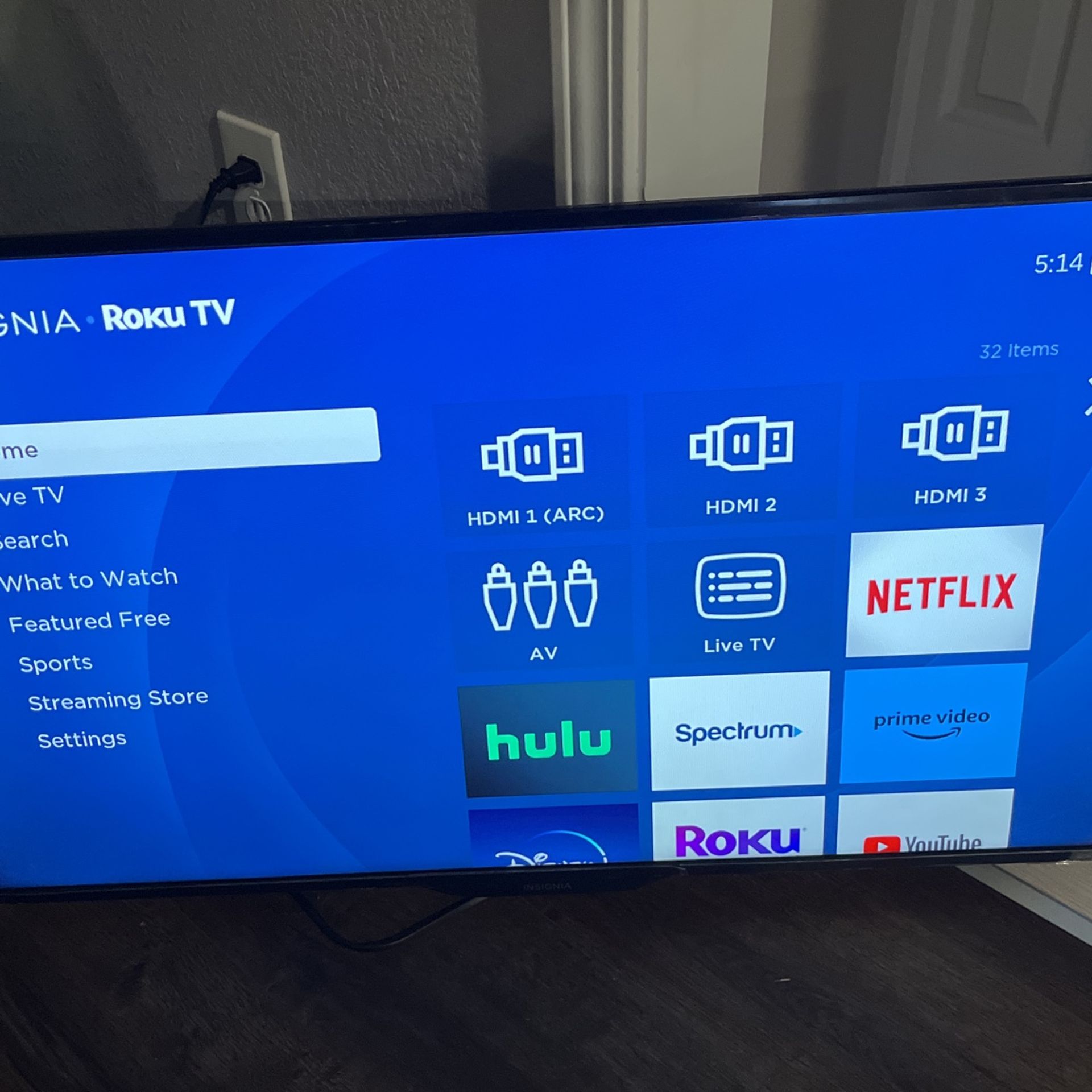Roku. Tv for Sale in Beaumont, TX - OfferUp