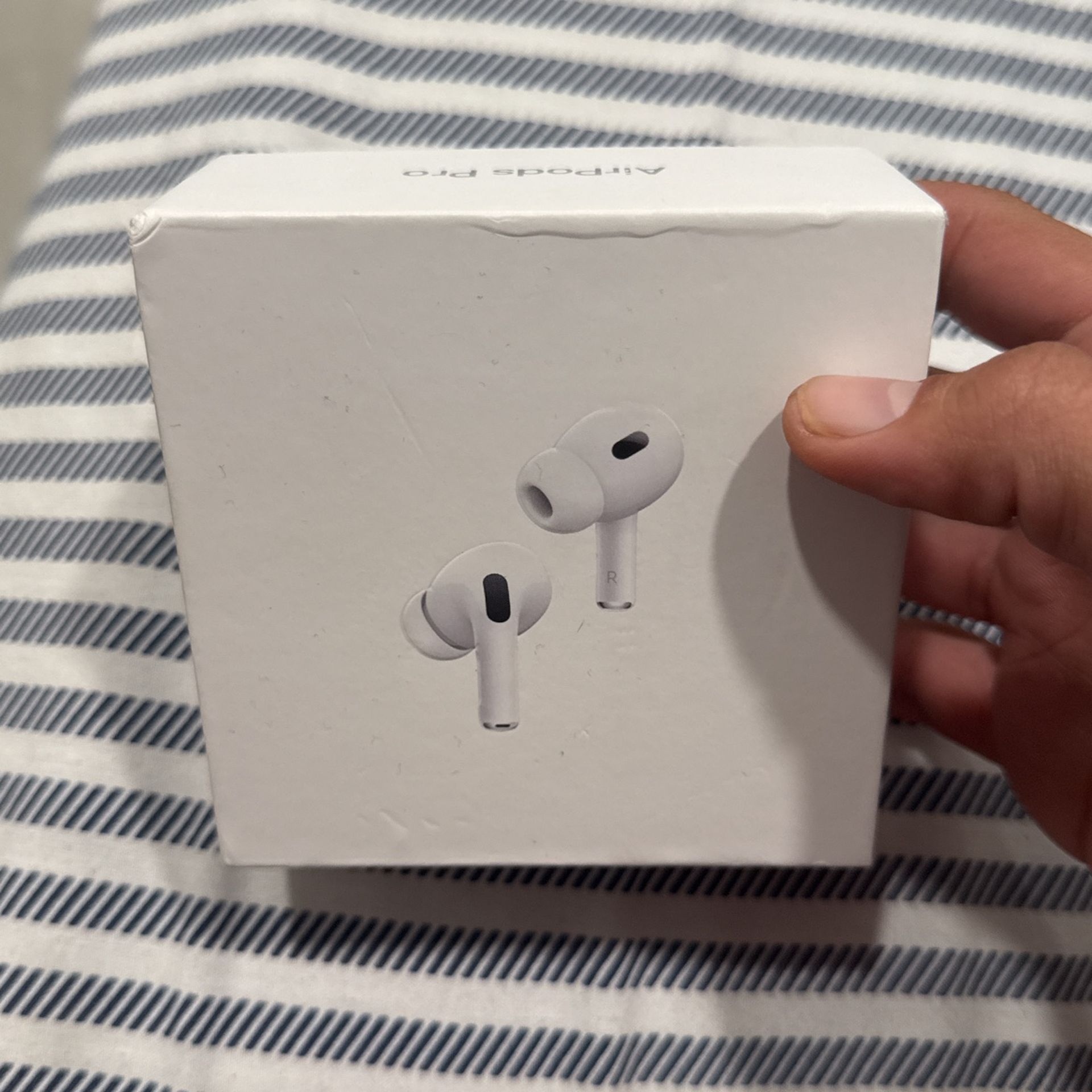 Apple AirPod Pro 2nd Generation for Sale in Orlando, FL - OfferUp