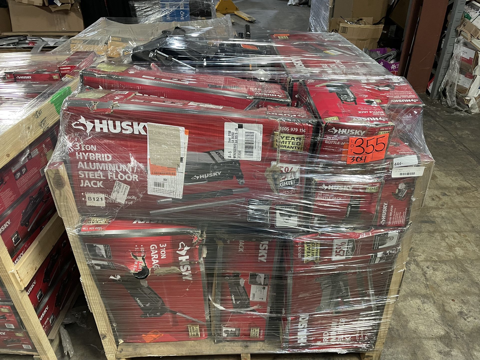 HUSKY STOOLS, CAR JACKS INFLATORS, WORK LIGHTS & MORE for Sale in ...