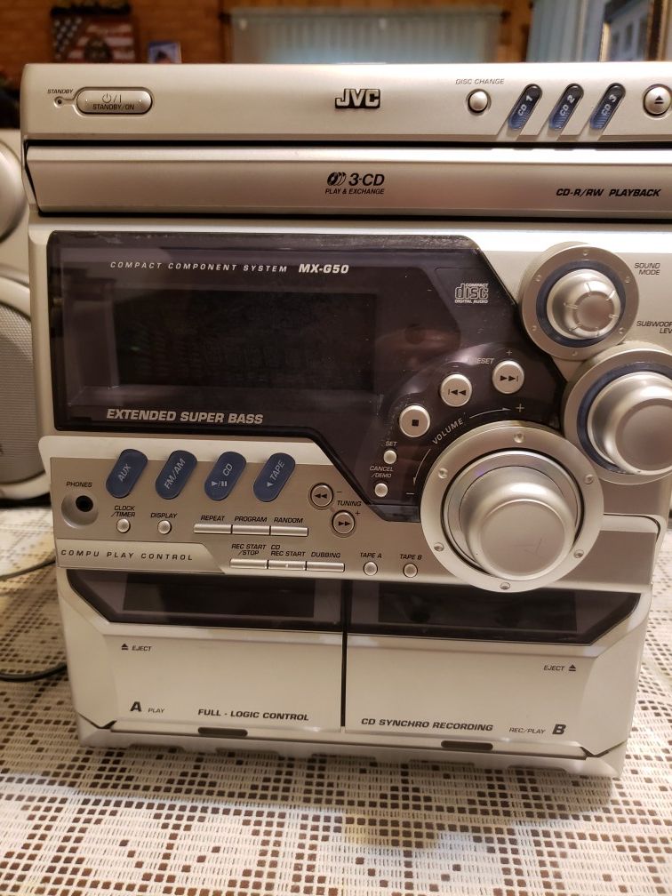 JVC COMPACT COMPONENT SYSTEM MODEL MX-G50 for Sale in Virginia Beach, VA - OfferUp