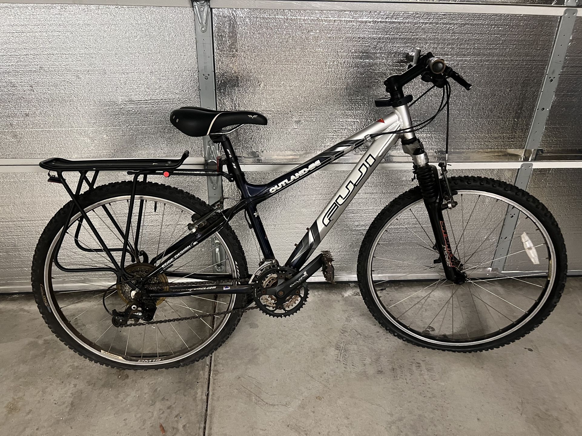 Fuji Outland-se Mountain Bike for Sale in La Mesa, CA - OfferUp