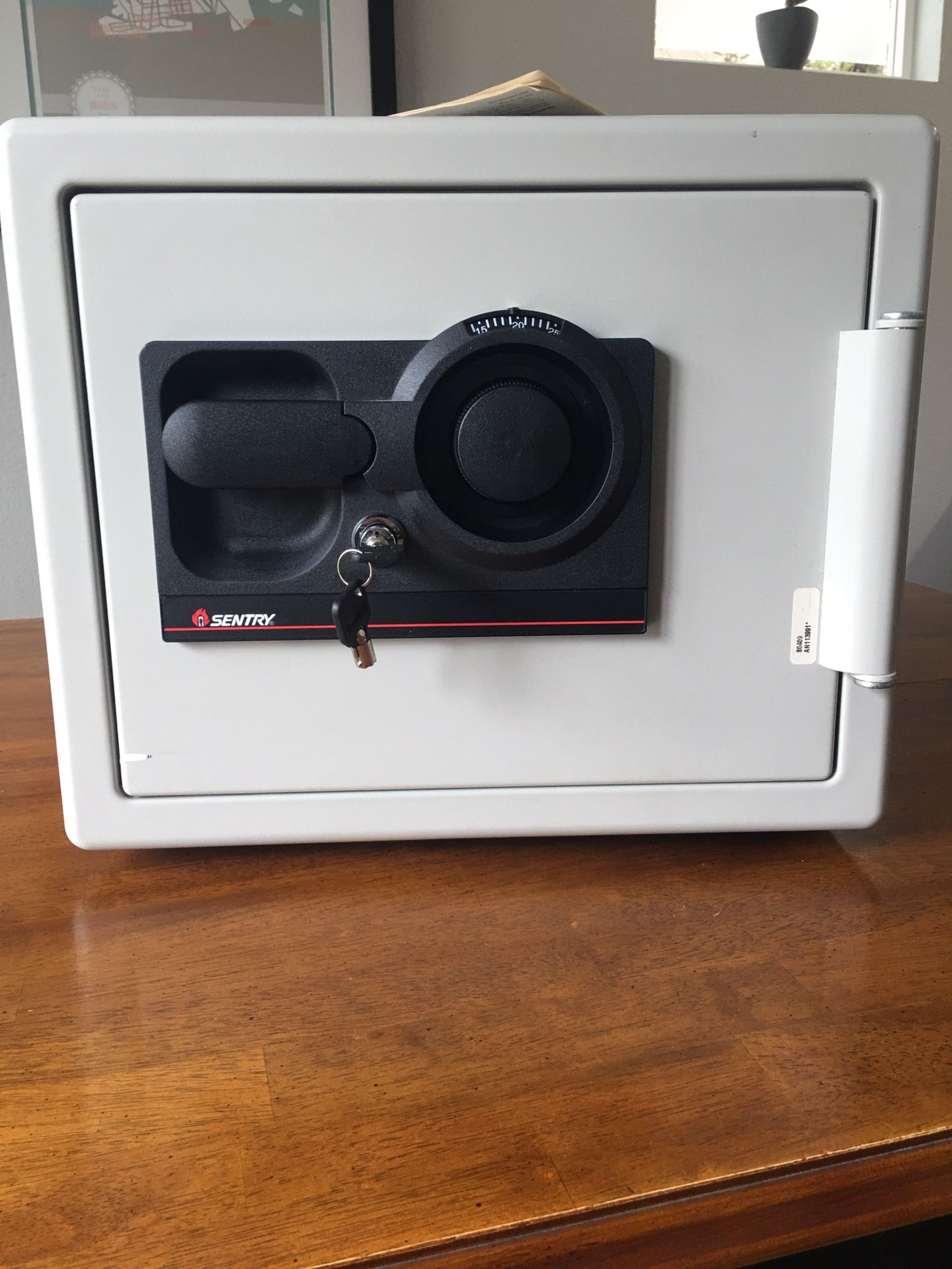 Sentry Home Safe, Model S0409, Key/Combination Lock for Sale in Chula ...