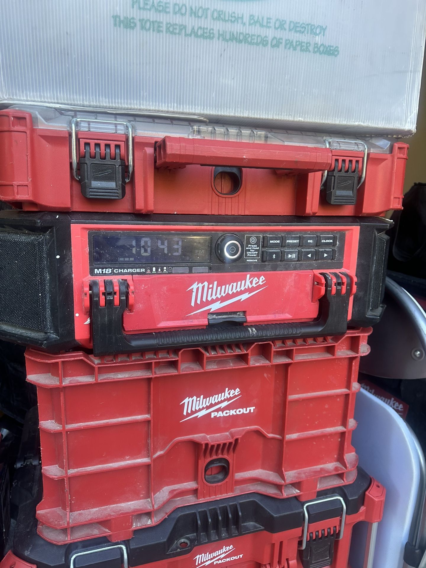 MILWAUKEE M18 PACKOUT RADIO for Sale in Irwindale, CA - OfferUp