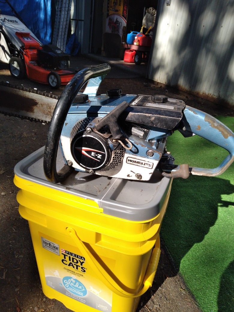 Vintage Homelite Chainsaw. Model Number E-Z for Sale in Lakewood, WA ...