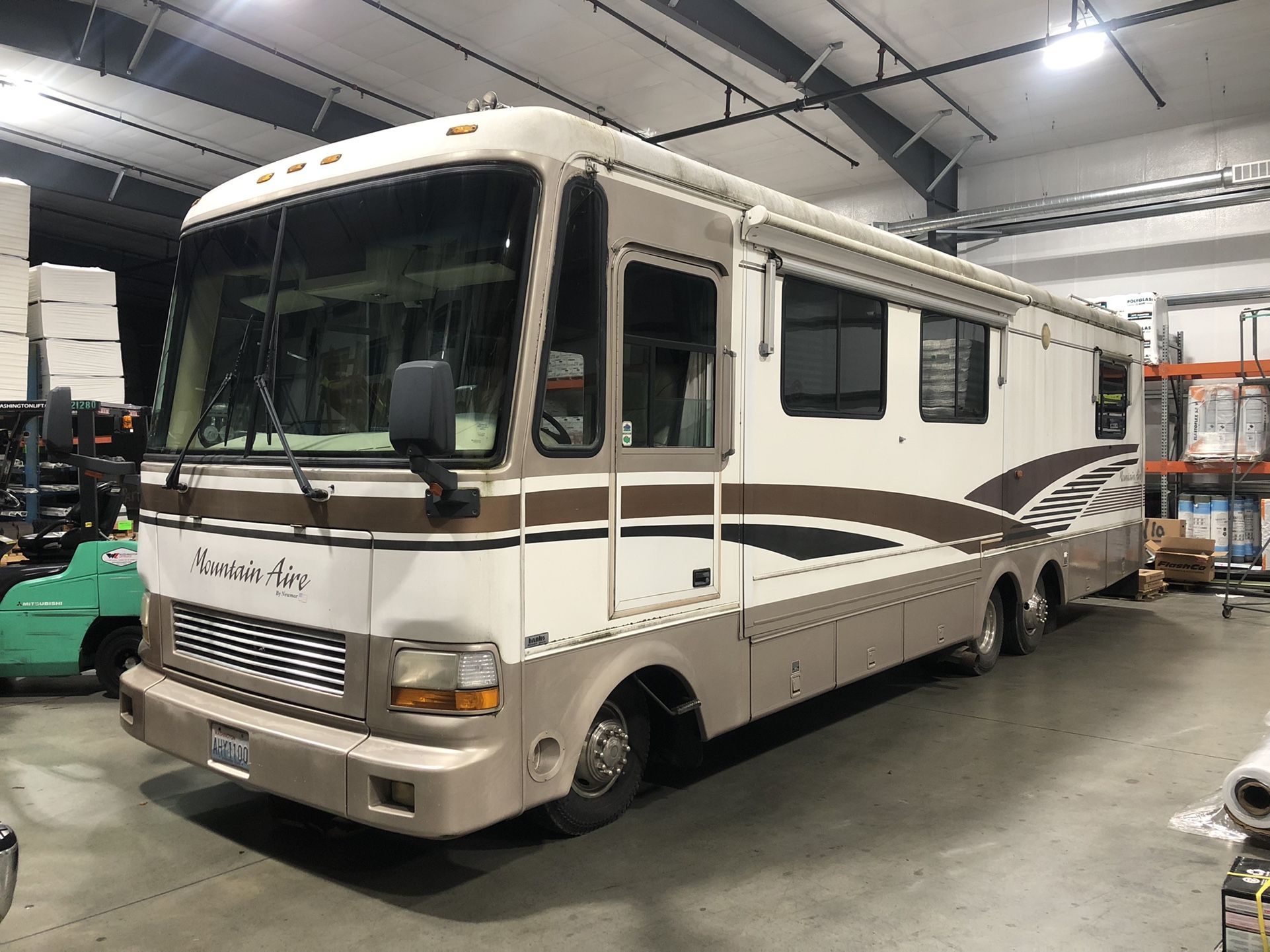 1996 Newmar Mountain Aire 34” Gas Class A Motorhome for Sale in Mount ...