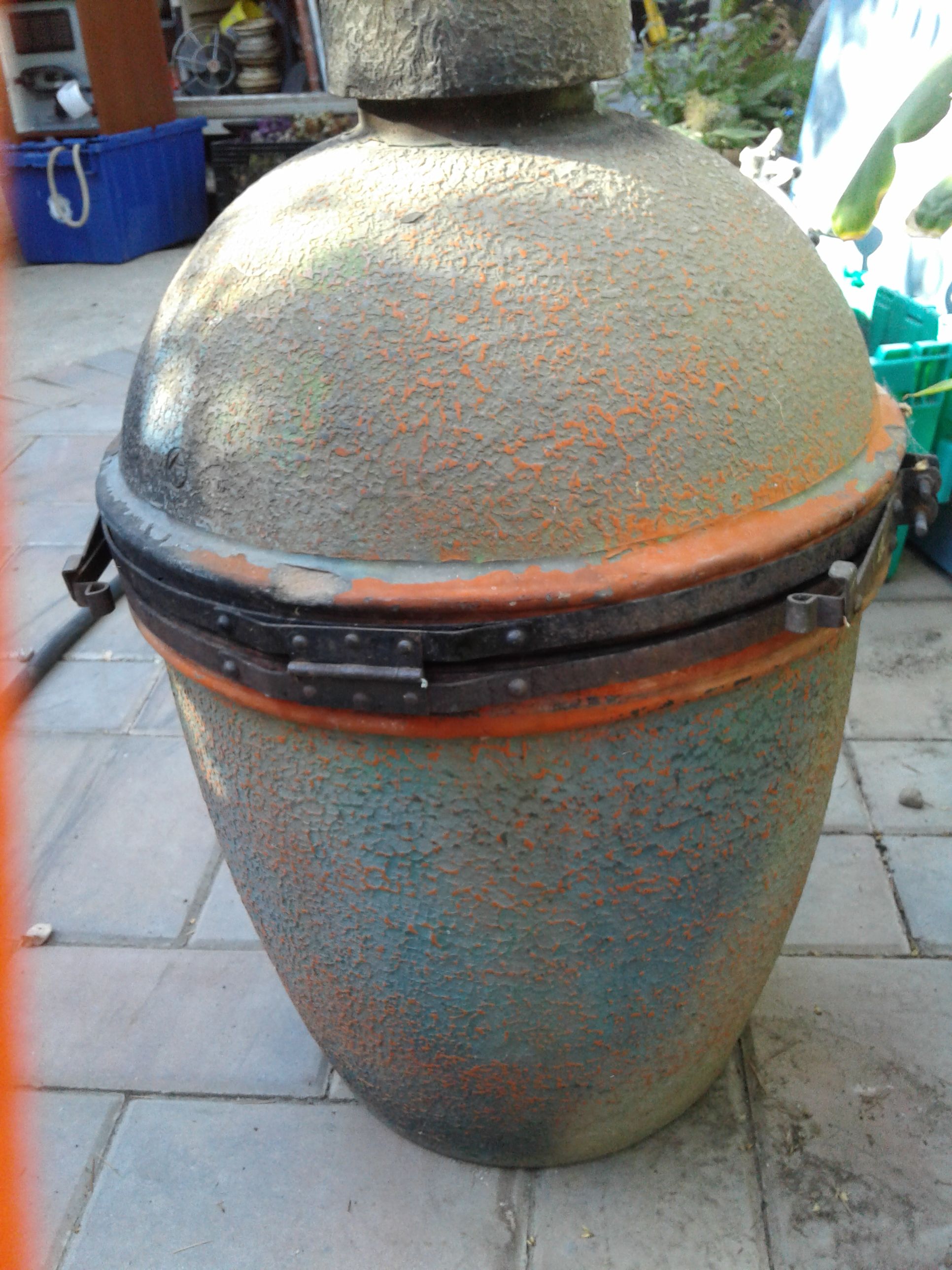 ANTIQUE KAMADO JAPANESE SMOKER/GRILL for Sale in Crockett, CA - OfferUp