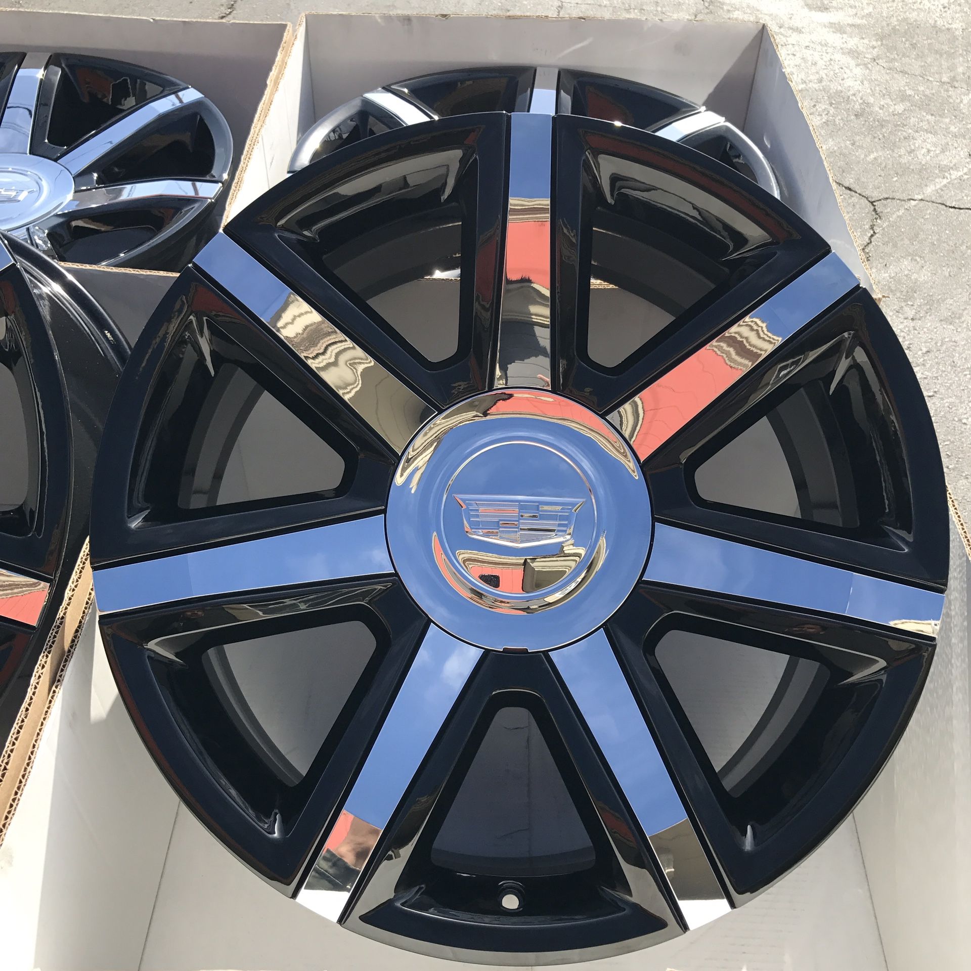 New 22" oem Cadillac Escalade factory wheels 22 inch gloss black chrome ...