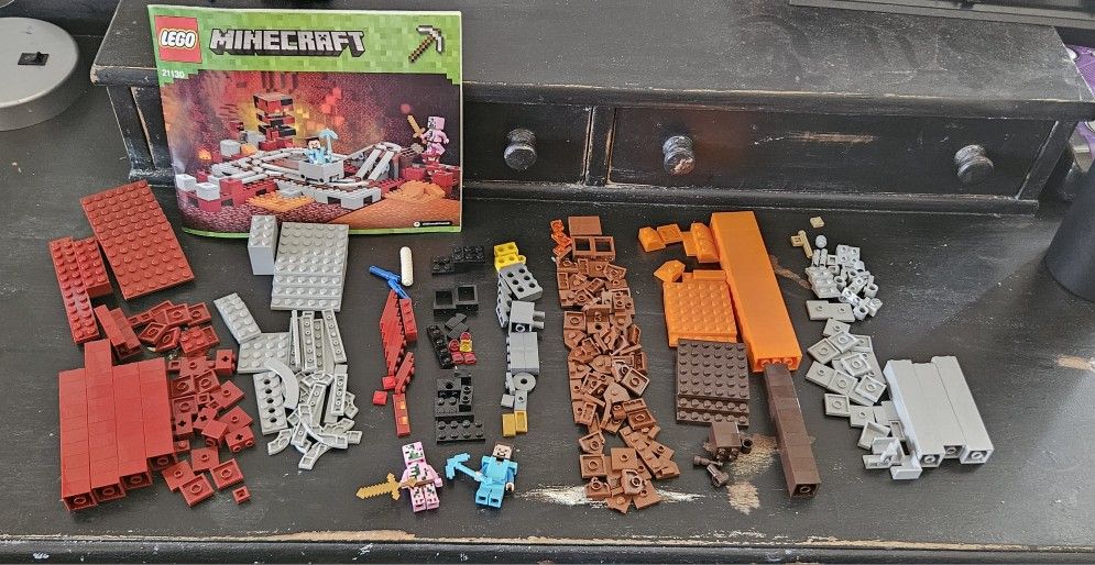 LEGO Minecraft: The Nether Railway (21130) 100% Complete - Retired! for ...