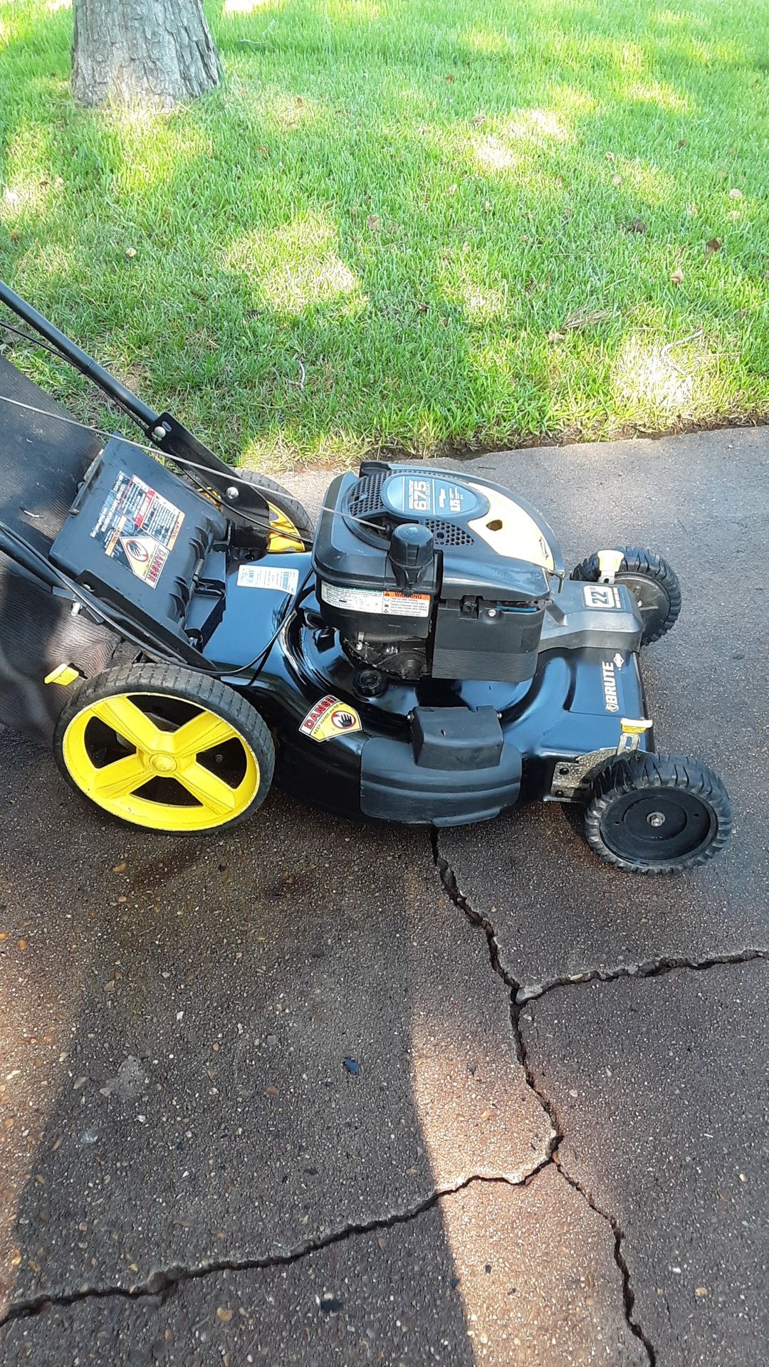 Brute 6.75 hp self propelled Lawn Mower for Sale in Missouri City, TX ...