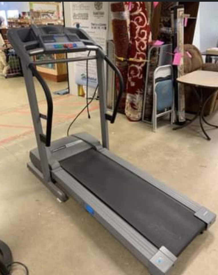 Treadmill -ProForm for Sale in Long Beach, CA - OfferUp