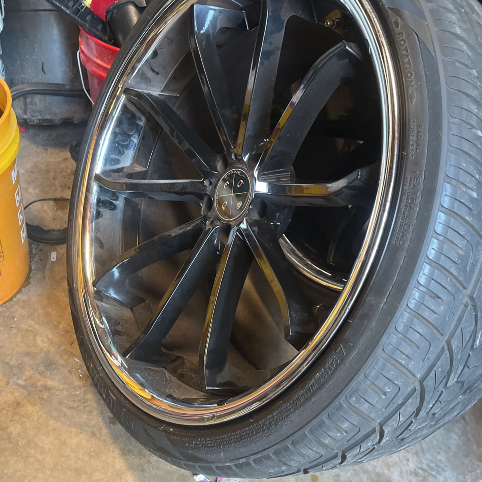22 Inch Plaque Diamond Rims for Sale in Pico Rivera, CA - OfferUp