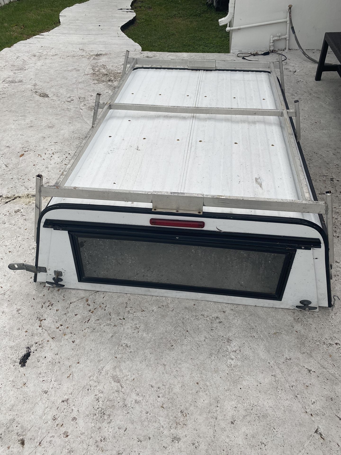 Topper for 6ft truck bed for Sale in Fort Lauderdale, FL - OfferUp