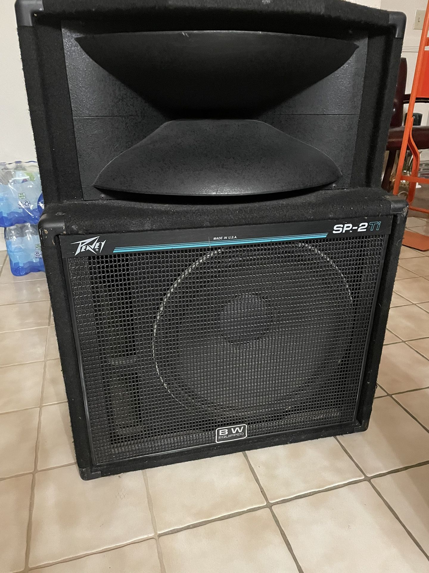 PEAVEY SP—2TI Speakers for Sale in Peoria, AZ - OfferUp