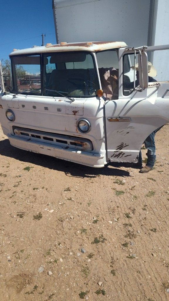 1981 ford Ford C 800 for Sale in El Paso, TX - OfferUp