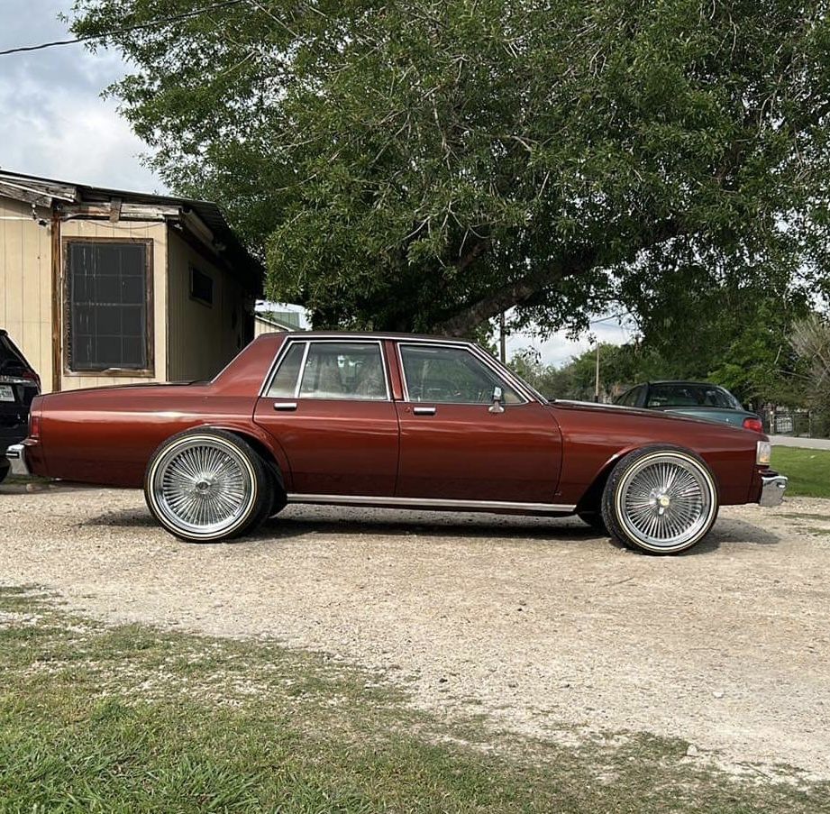 1985 Chevrolet Impala for Sale in Arcola, TX - OfferUp
