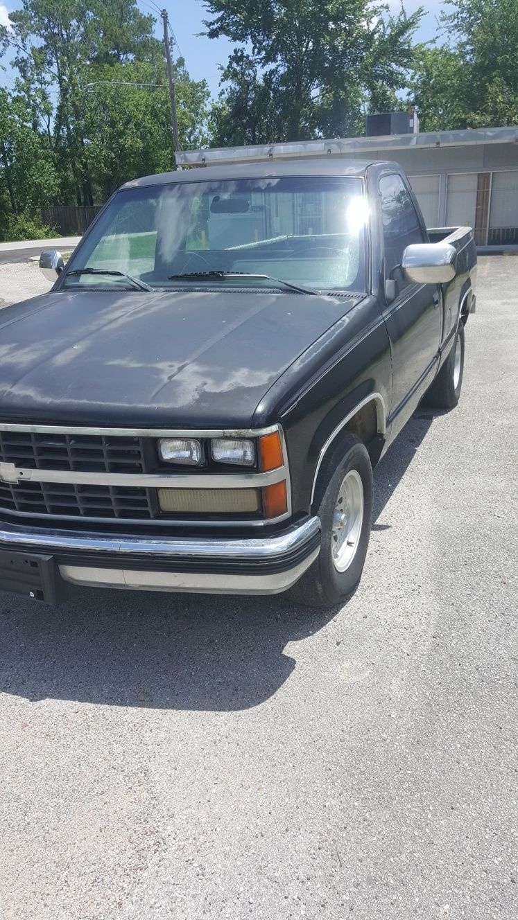 1988 Chevrolet C/K 1500 for Sale in Houston, TX - OfferUp