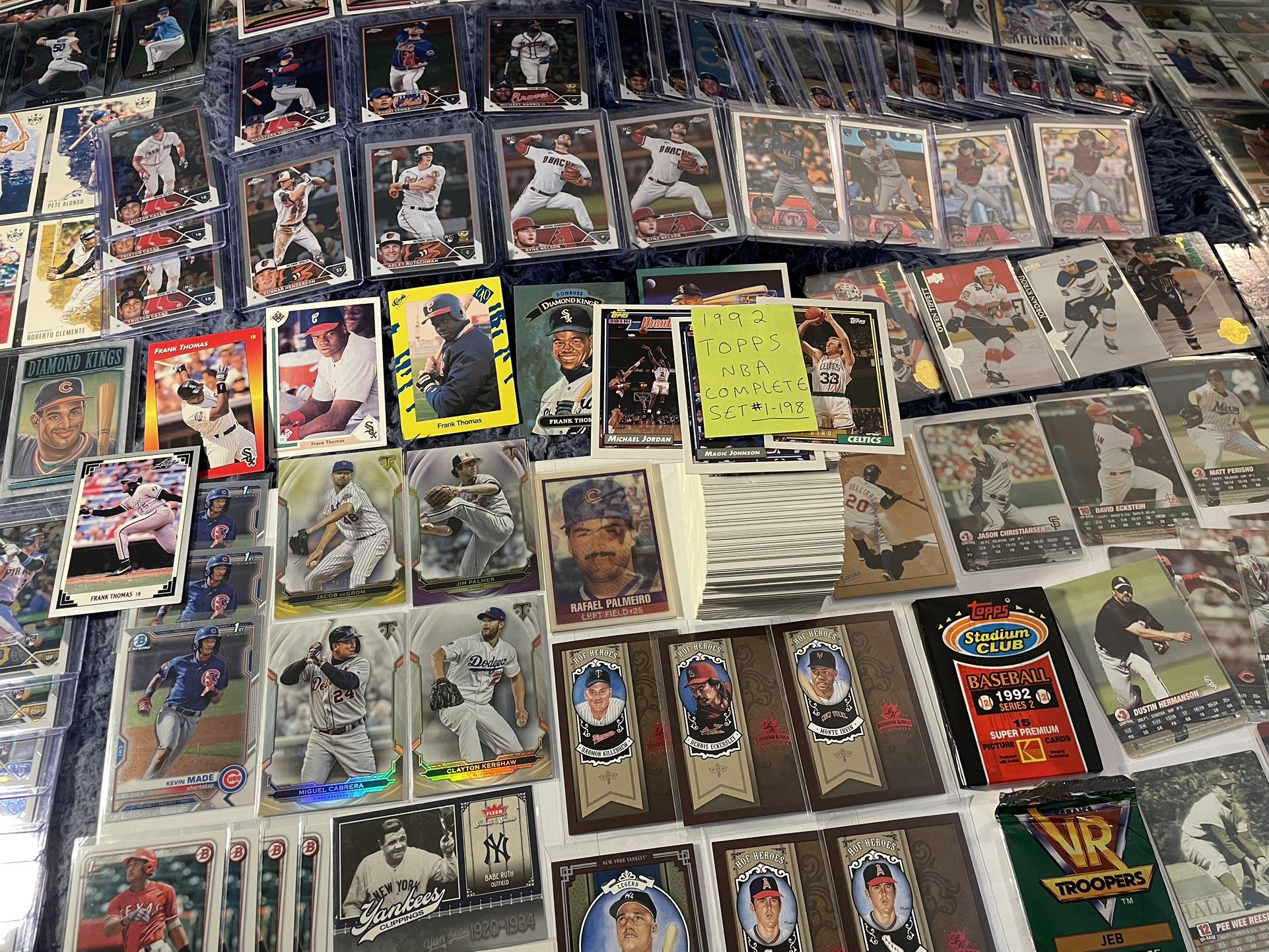 HUGE Sports Card Collection Lot w/ 2 Binders MLB NFL NBA Topps Panini ...