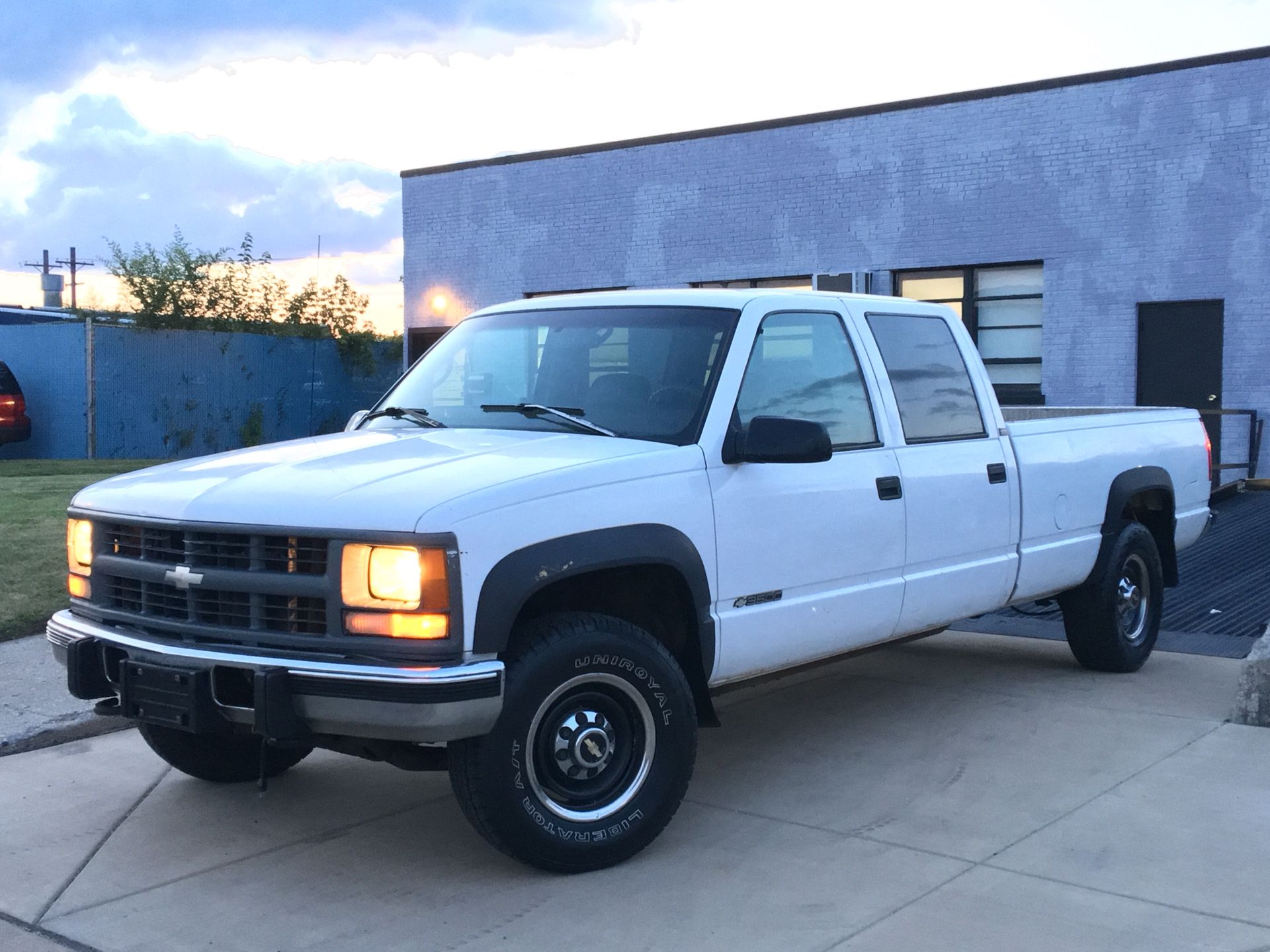 1997 Chevrolet C/K 3500 for Sale in Addison, IL - OfferUp