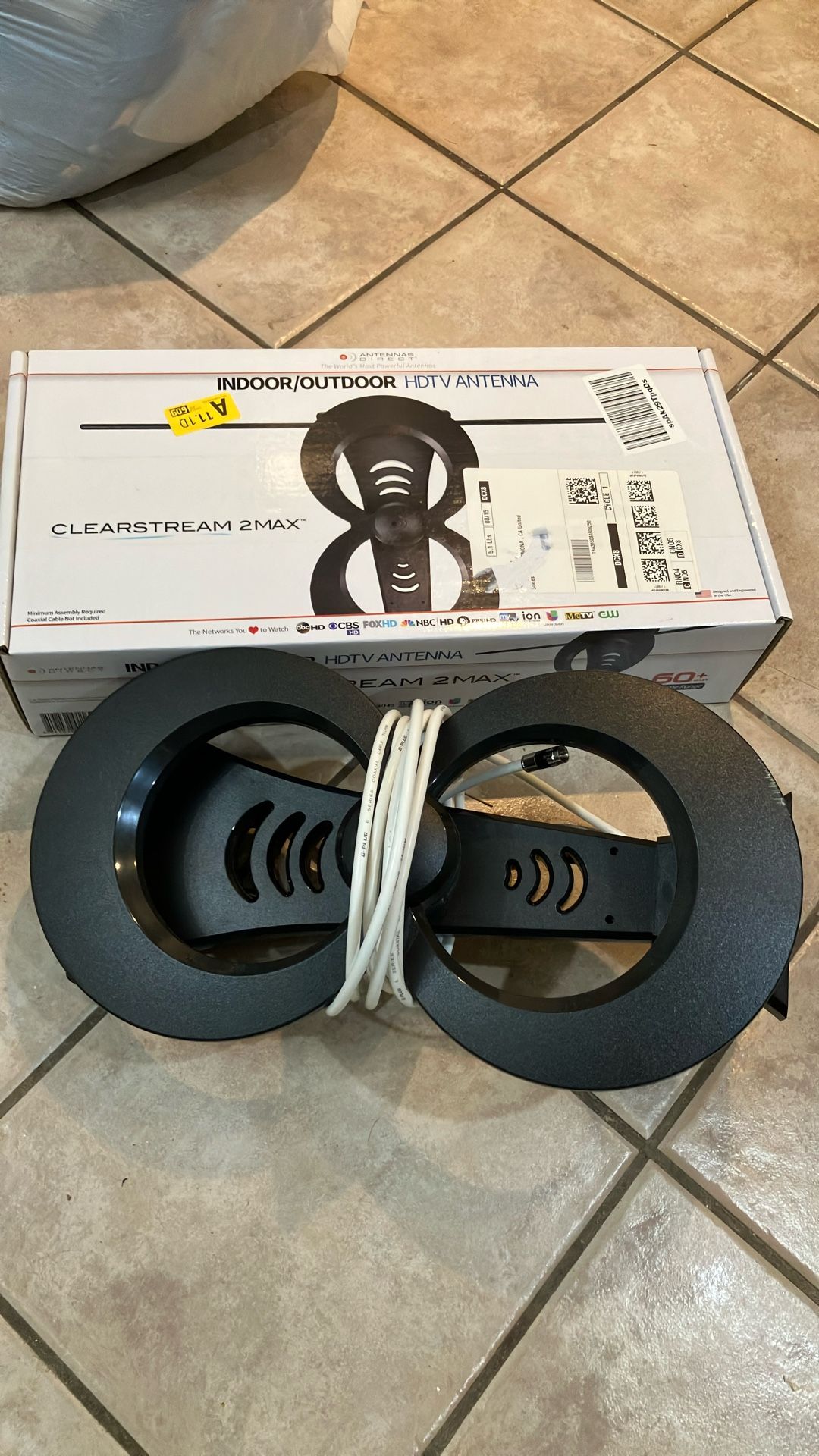 HDTV Antenna Clearstream 2Max for Sale in Phillips Ranch, CA - OfferUp