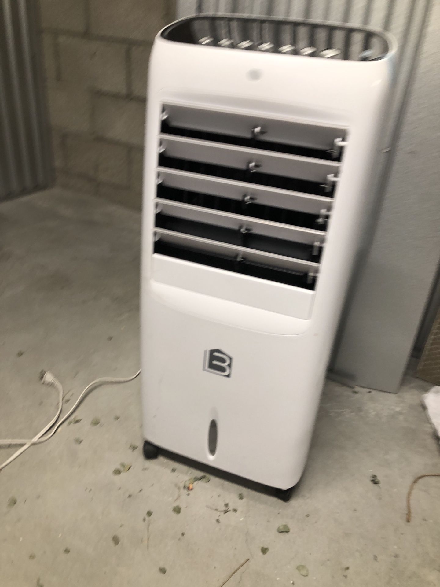 Living Basix LB500 Portable Evaporative Air Cooler with Digital Display ...