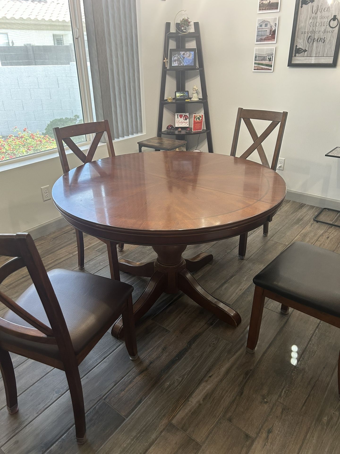 Oak Dining Room Table for Sale in Mesa, AZ - OfferUp