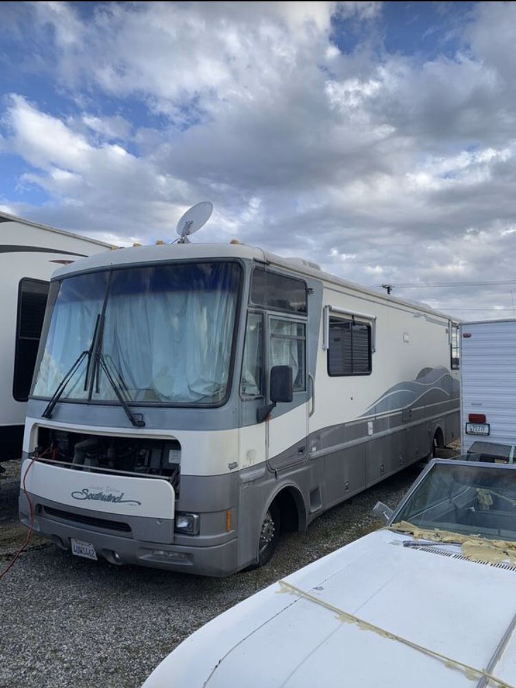 Rv 97 Fleetwood southwind for sale for Sale in Long Beach, CA - OfferUp