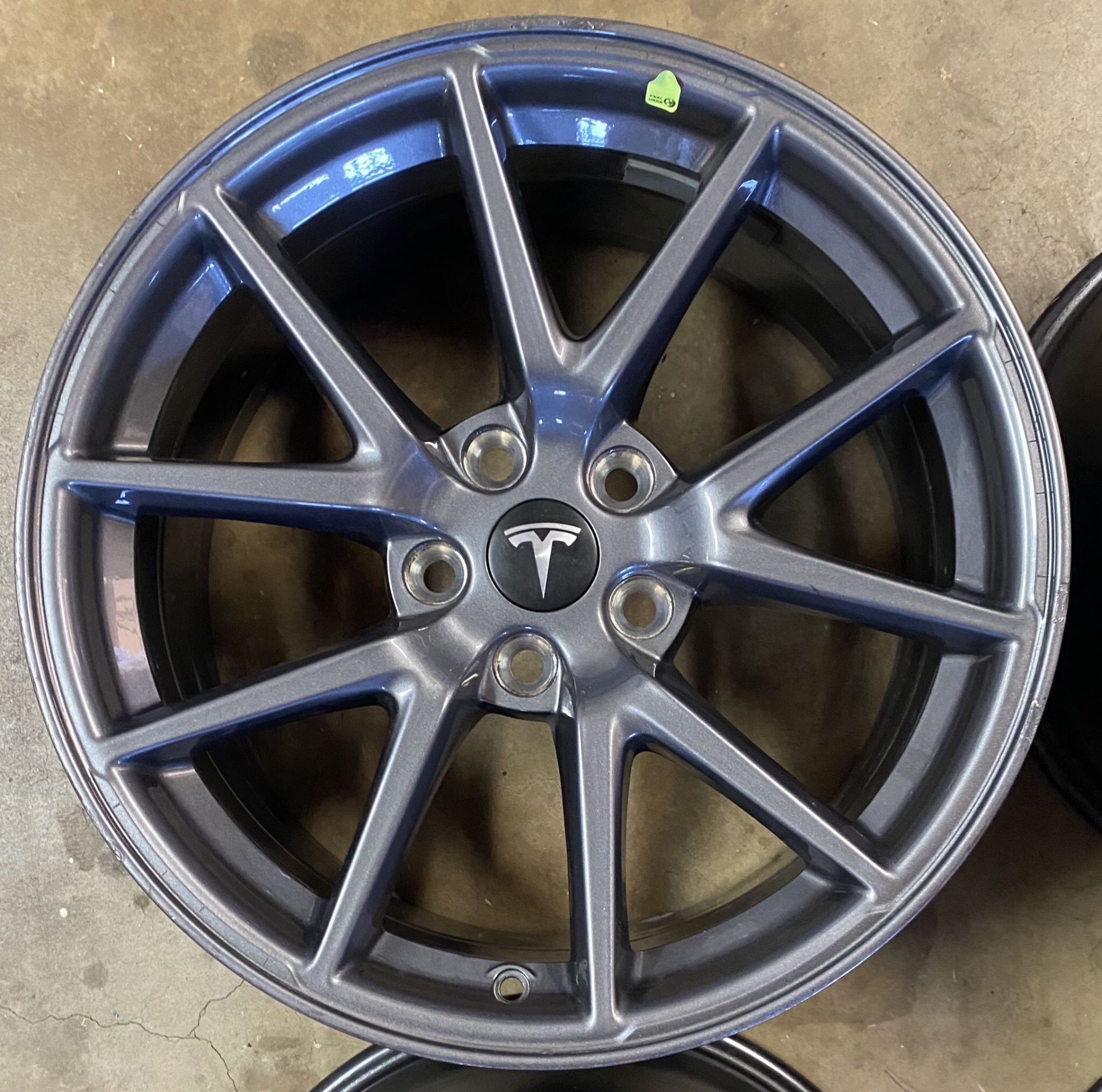Tesla Model 3 Aero 18” Rims