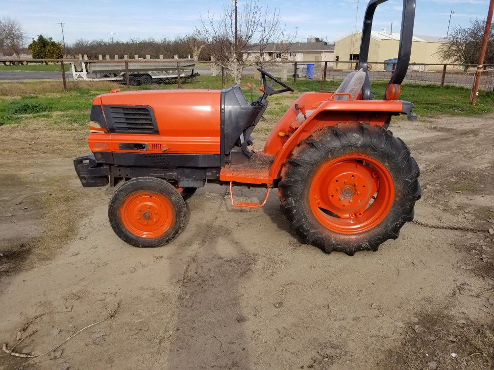 condition: good make / manufacturer: Kubota model name / number: 2900 ...