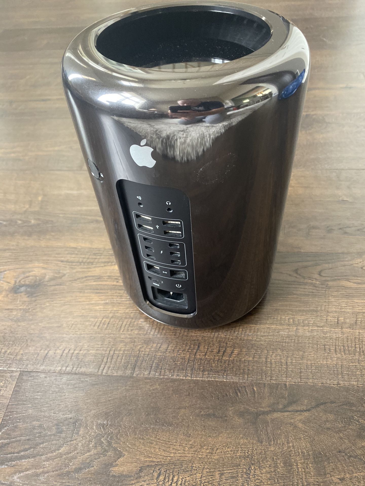 Apple Mac Pro 6,1 with 8-core 3.0ghz CPU, dual D700 GPUs (6gb x two ...