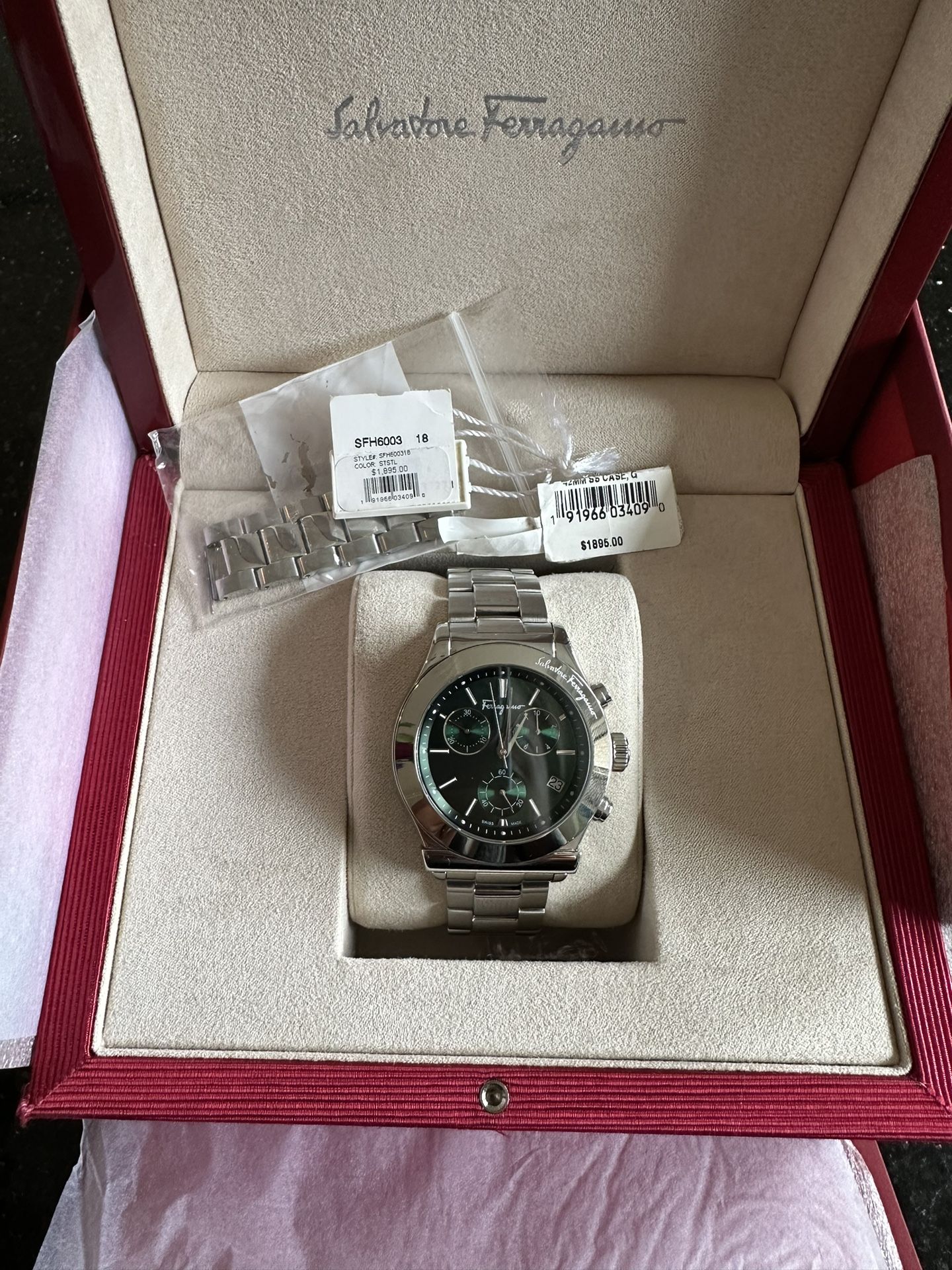 Salvatore Ferragamo Watch Unisex for Sale in Sunny Isles Beach, FL ...