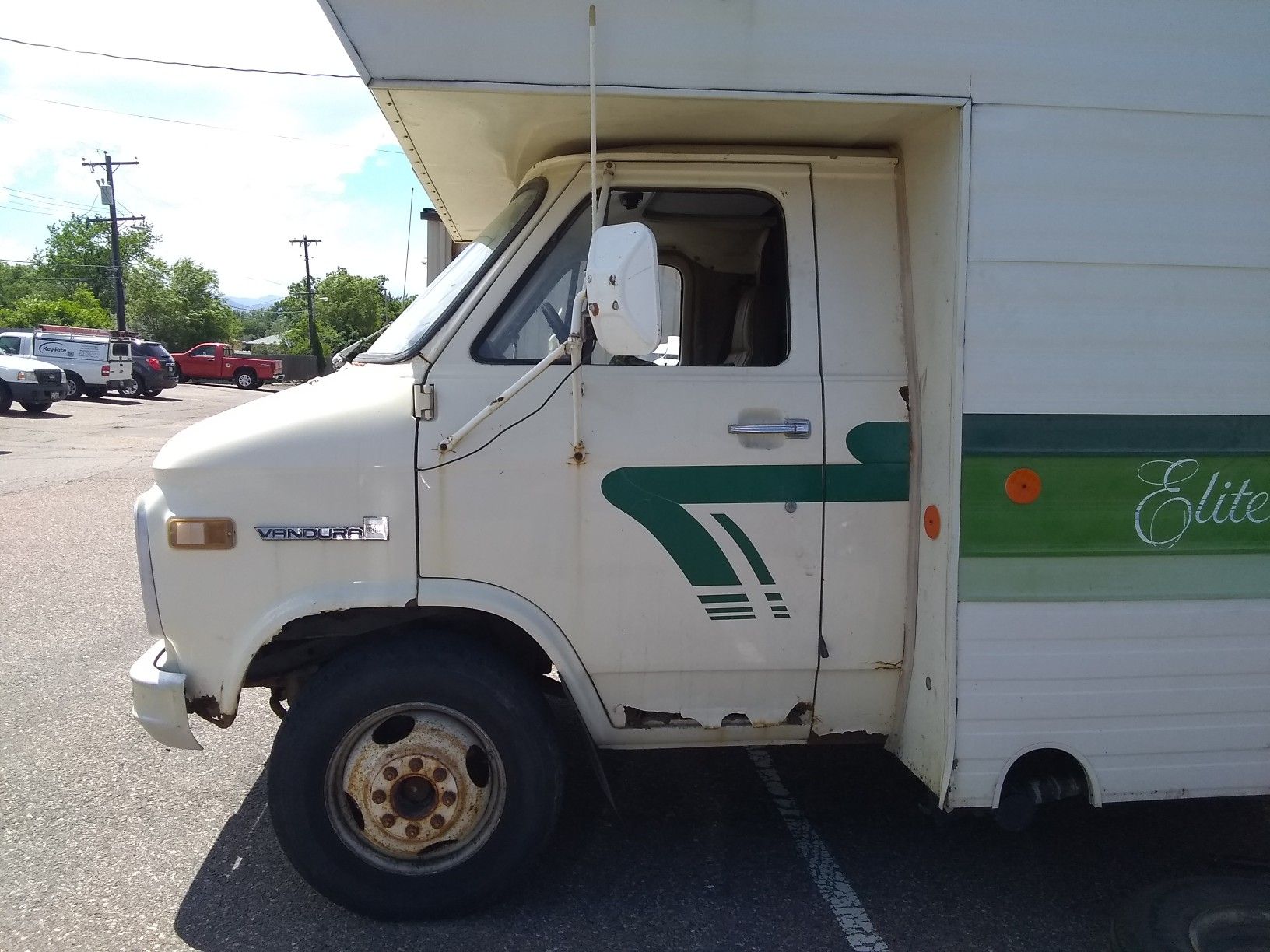 1984 GMC motorhome class c for Sale in Denver, CO - OfferUp