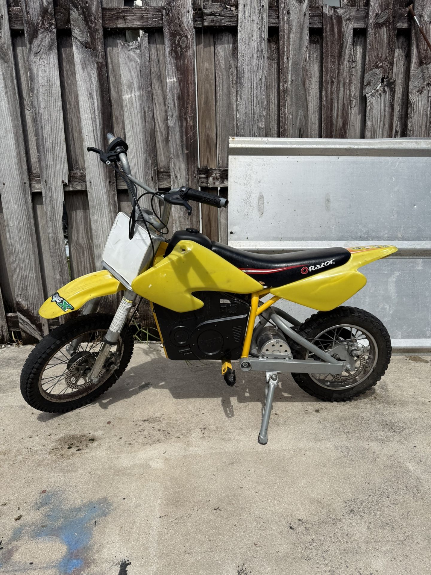 Razor Mx650 for Sale in Pompano Beach, FL - OfferUp