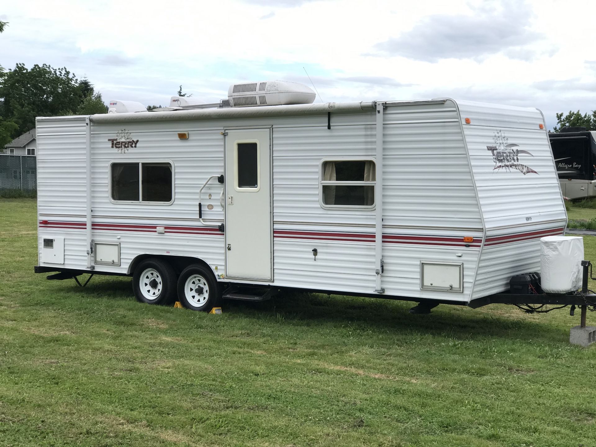 2000 Terry 24ft travel trailer for Sale in Tacoma, WA - OfferUp