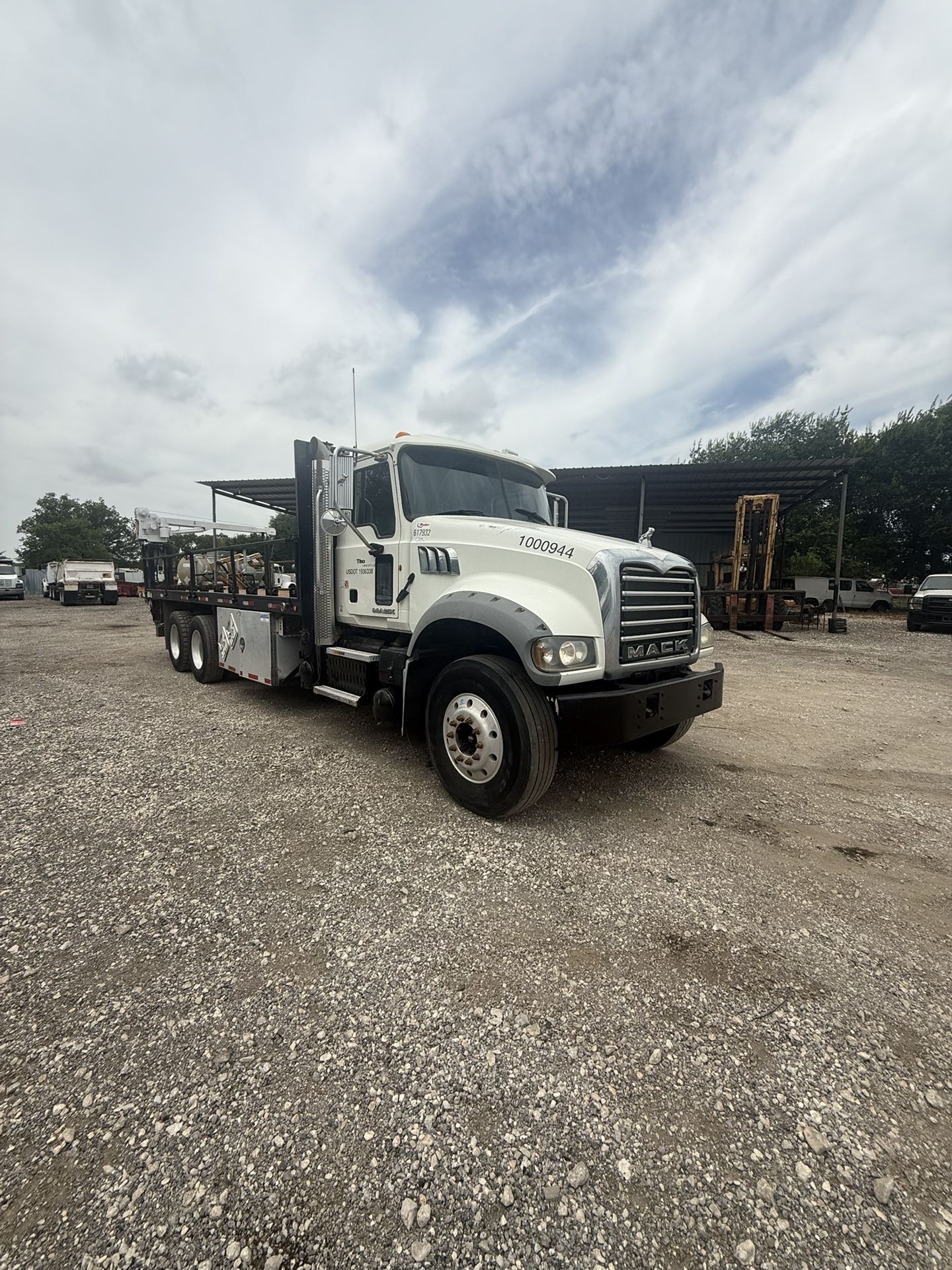 2013 Mack Granite for Sale in Houston, TX - OfferUp
