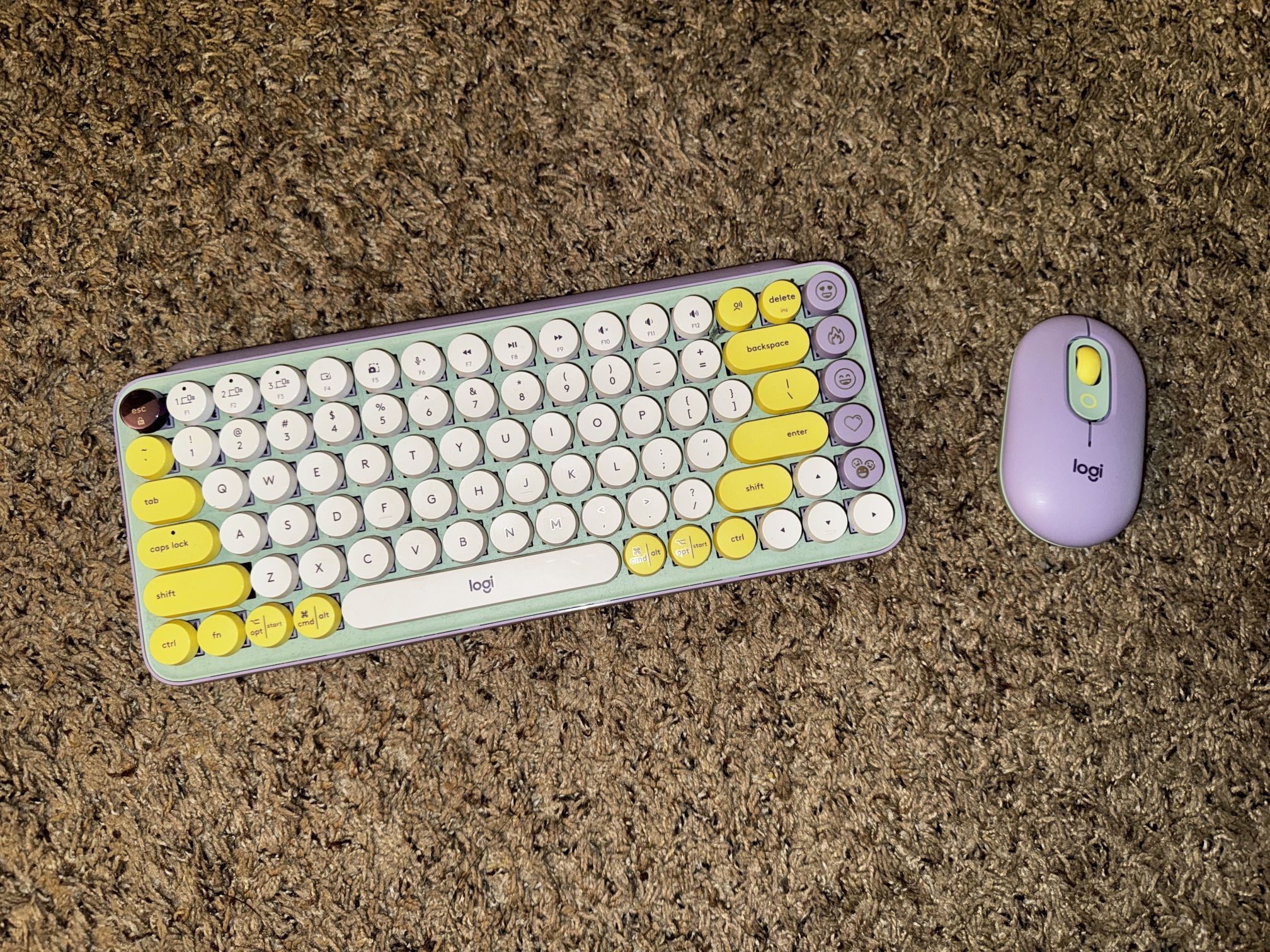 Logitech Keyboard & Mouse (Wireless ) for Sale in San Diego, CA - OfferUp