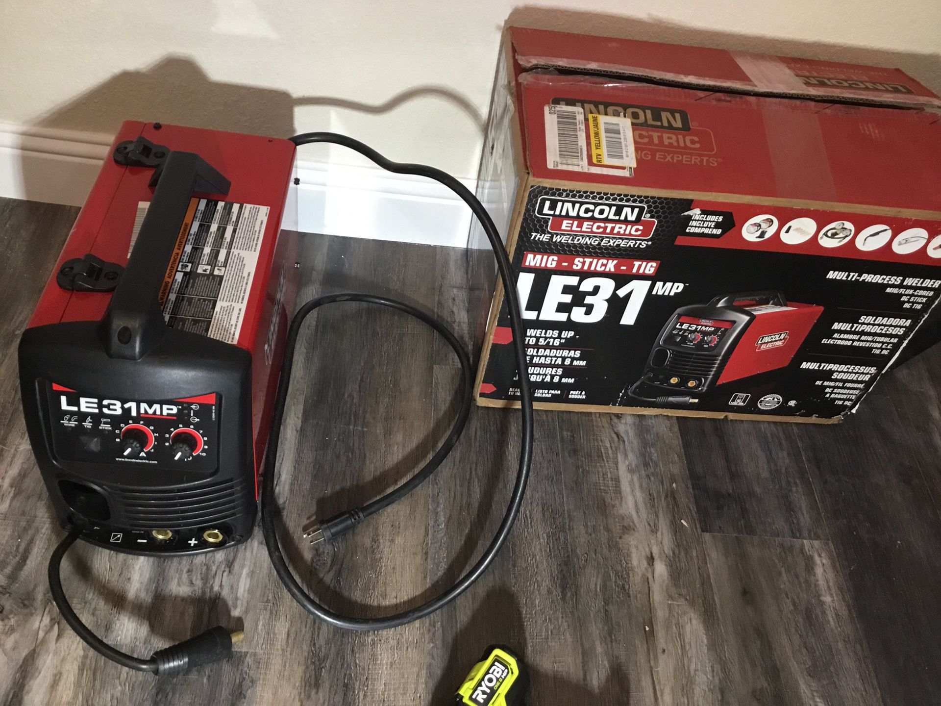 Lincoln LE31mp Electric Multi-Process Stick/Mig/TIG Welder, As Shown ...
