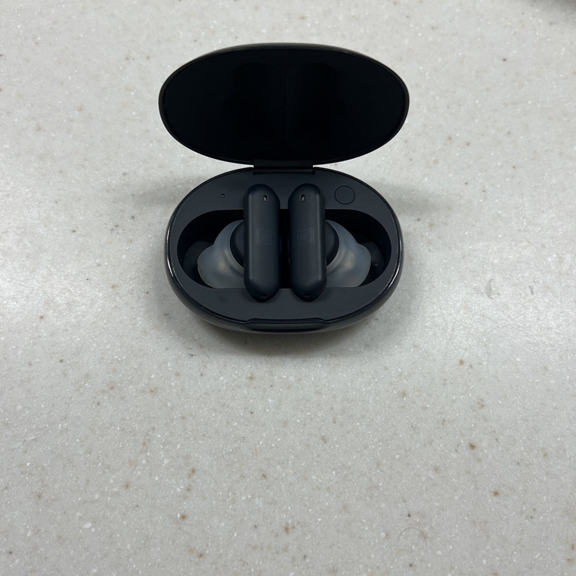 Ultimate Ears UE Fits Earbuds for Sale in Clearwater, FL - OfferUp