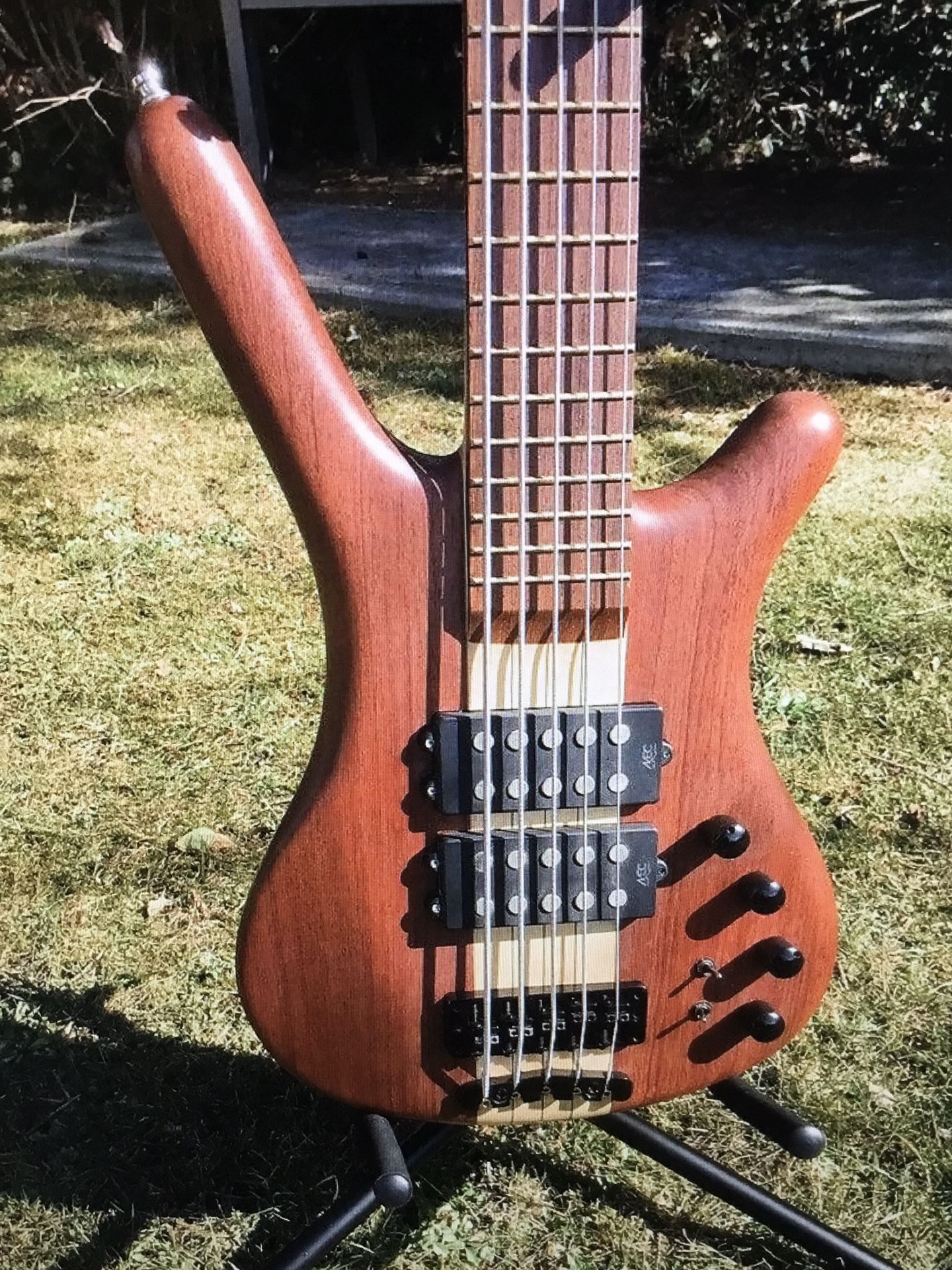 Warwick Corvette NT 5 string for Sale in Long Beach, CA - OfferUp