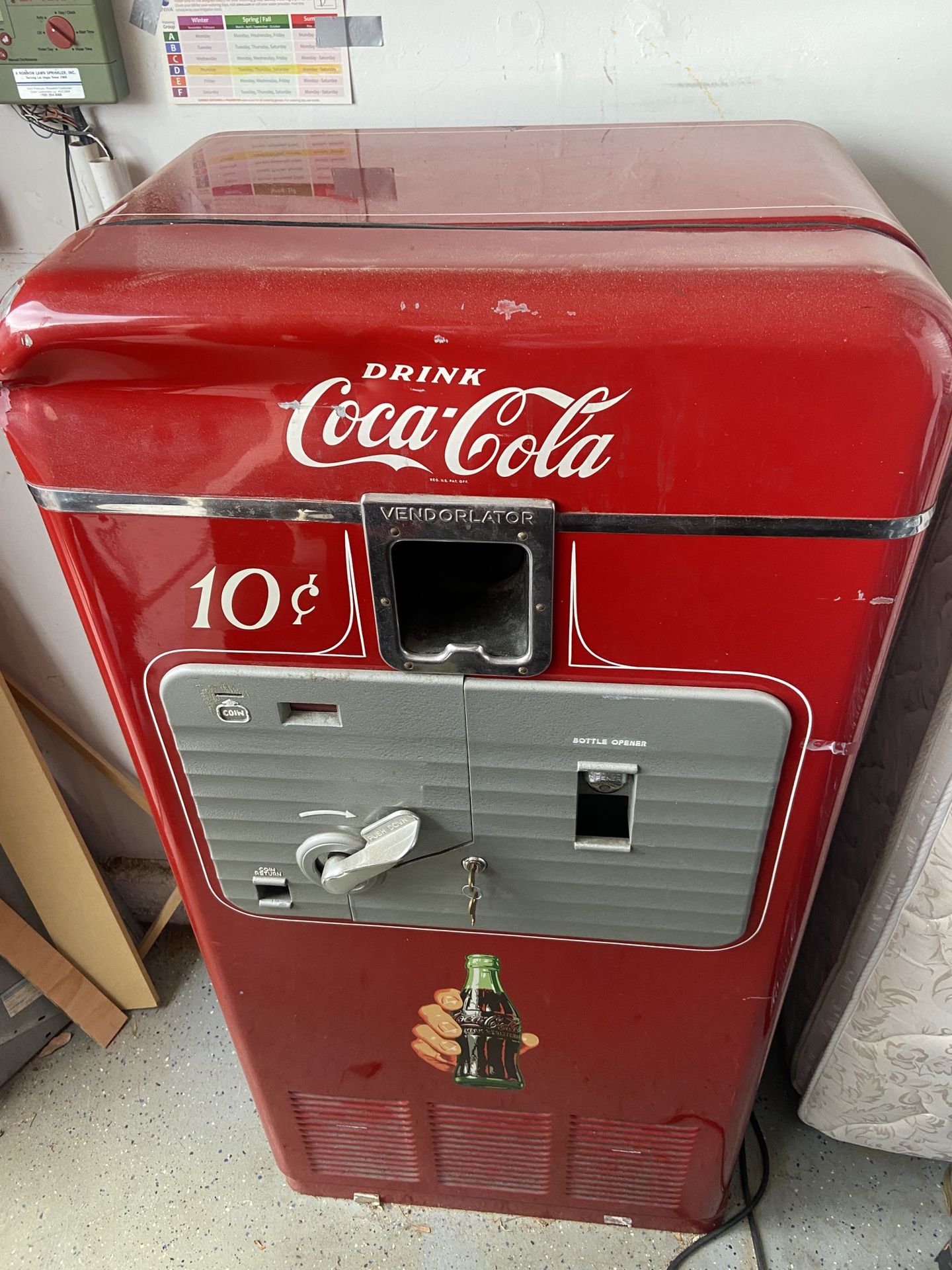 VMC Coke Machine From 1950s. Model 27a for Sale in Henderson, NV - OfferUp
