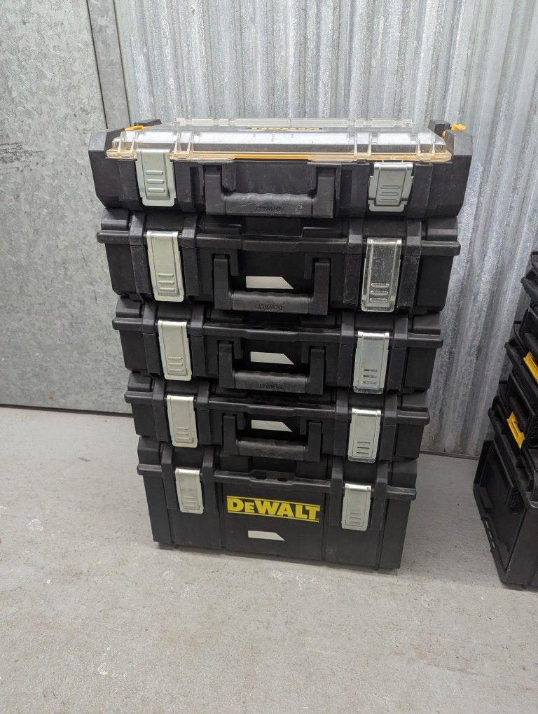 DeWalt Tool Boxes Set for Sale in Schaumburg, IL - OfferUp