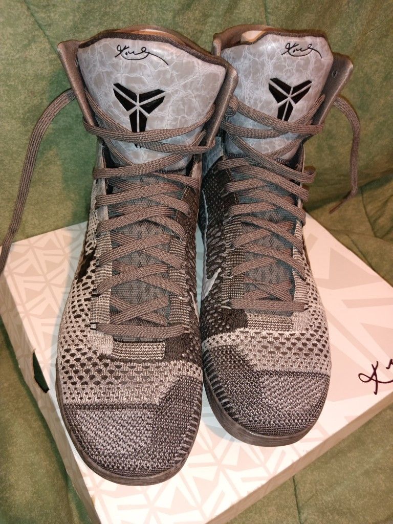 Nike * KOBE 9 ELITE* High Tops for Sale in Lake Panasoffkee, FL - OfferUp