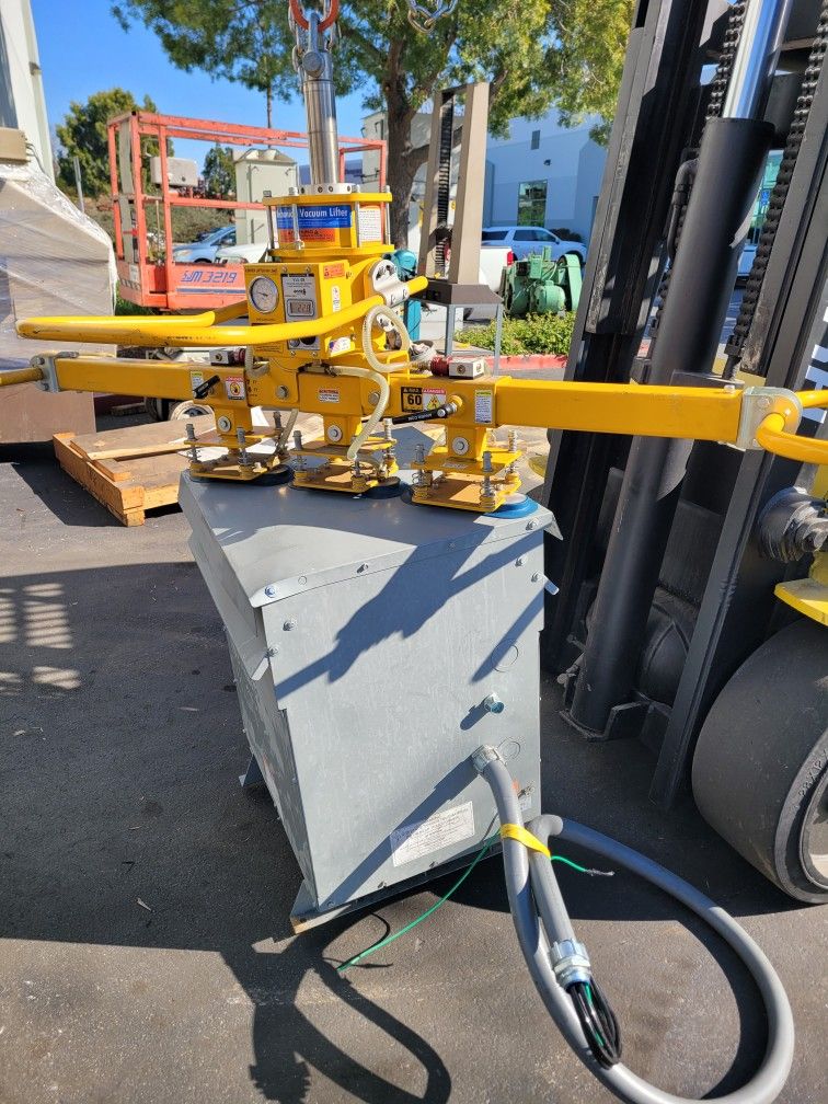 Anver Vacuum Lifter 600lb Capacity for Sale in Murrieta, CA - OfferUp