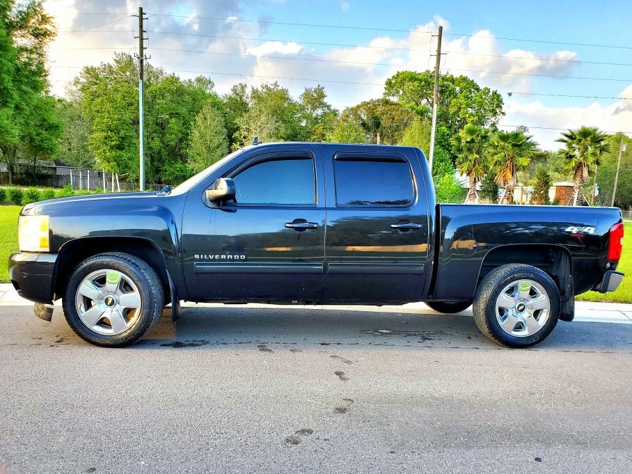2010 Silverado 4 Door1500 Lt