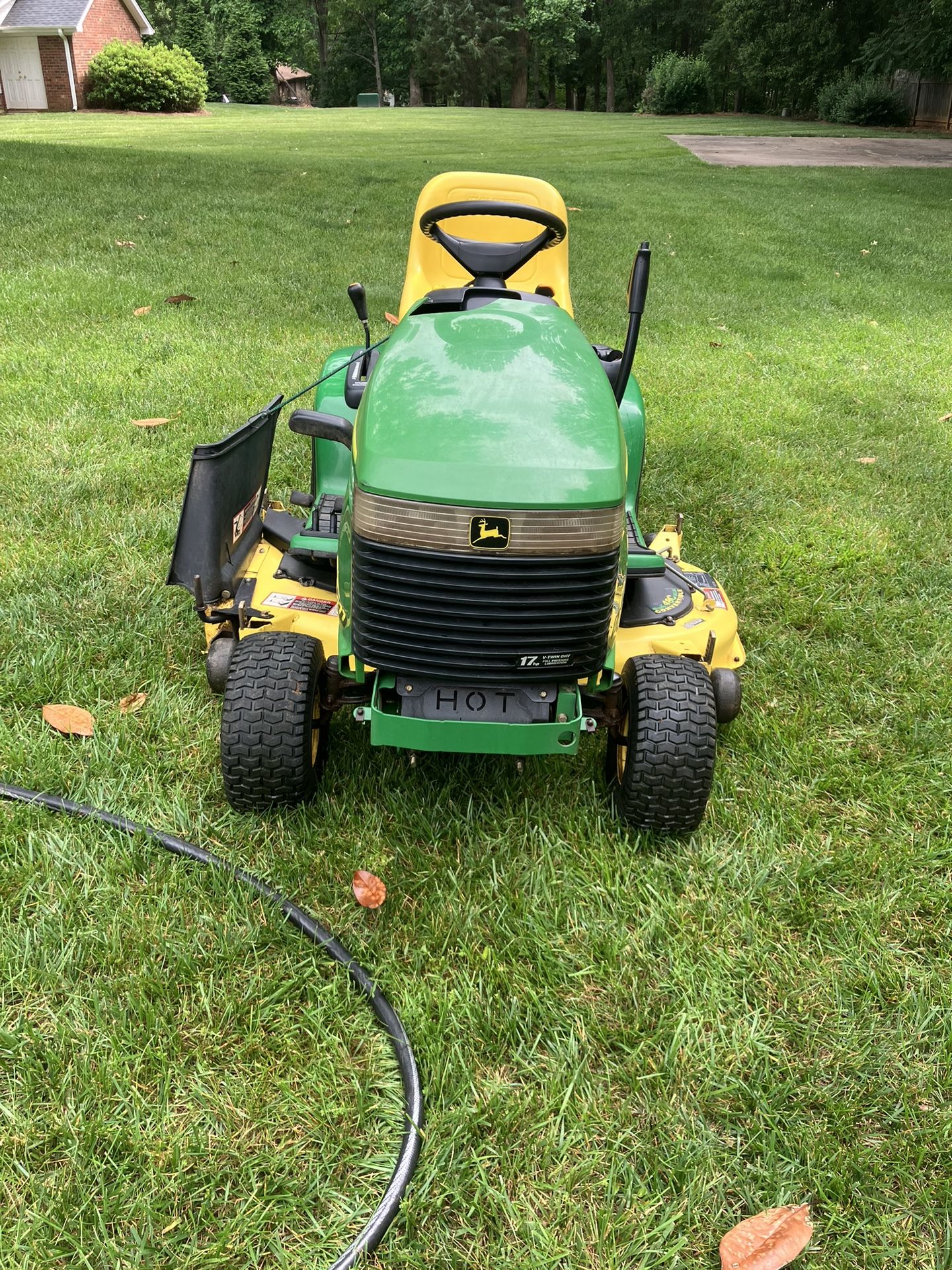 LX277 John Deere Mower for Sale in Kernersville, NC - OfferUp