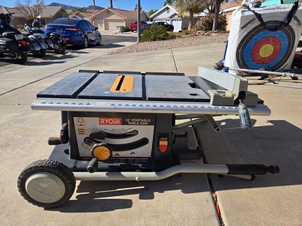 Ryobi, 10 inch portable table saw for Sale in Henderson, NV - OfferUp