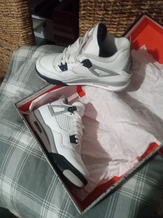 Air Jordans 4 Retro for Sale in Stockton, CA - OfferUp