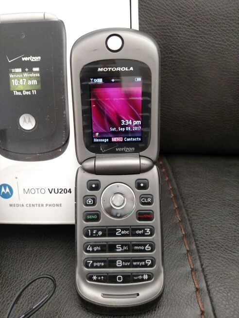 Old Verizon Motorola Flip Phones