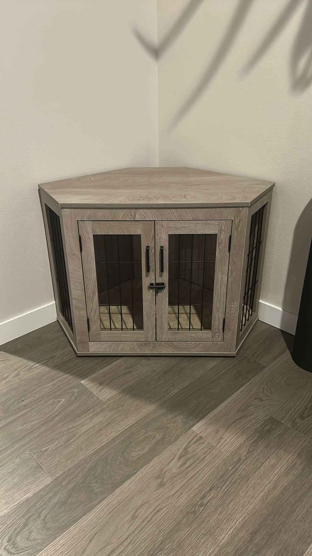Corner Medium Dog Kennel for Sale in Post Falls, ID - OfferUp