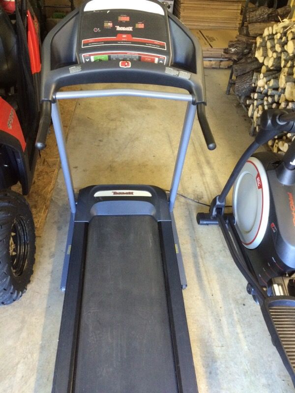 TRIUMPH 400T TREADMILL for Sale in Maryville, TN - OfferUp
